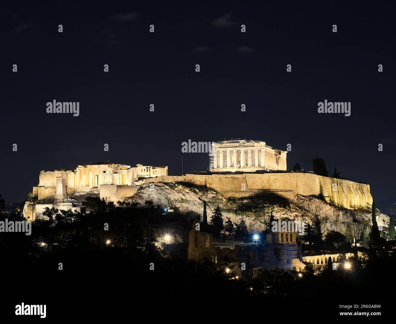 Parthenon night view, Acropolis, Athens Stock Photo - Alamy
