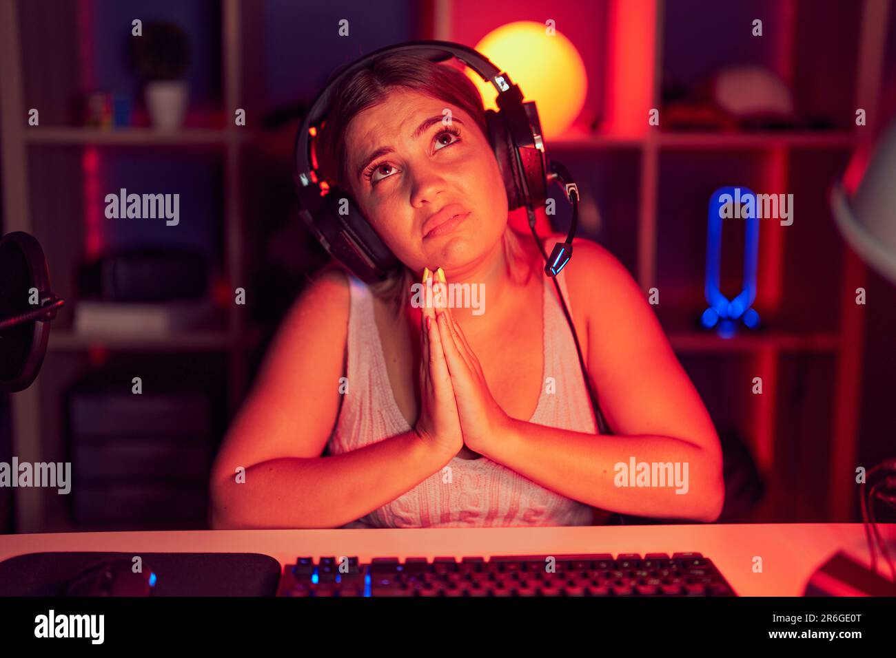 Desperate gamer hi-res stock photography and images - Alamy