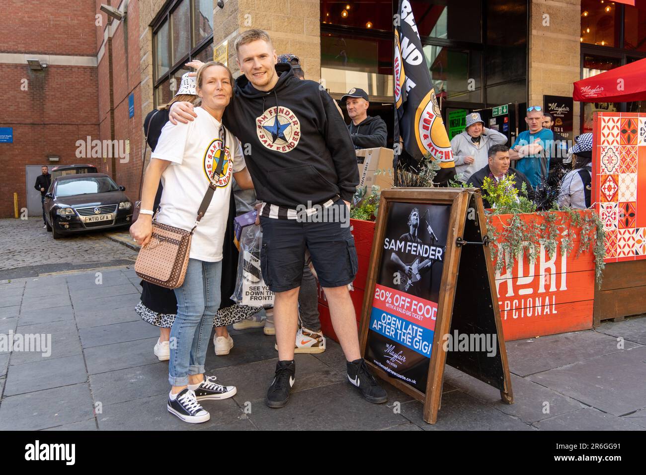 Sam fender show hi-res stock photography and images - Alamy