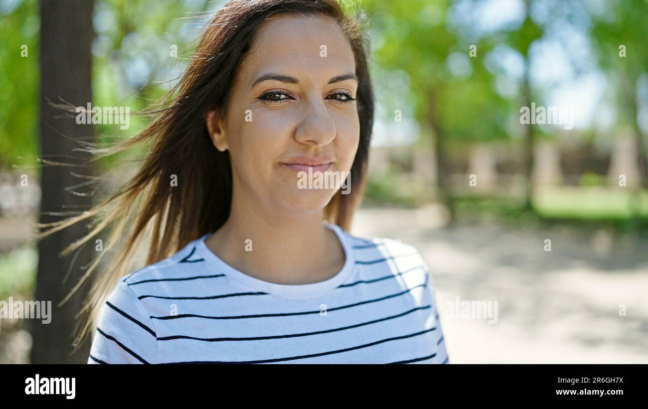 Iranian woman sad hi-res stock photography and images - Alamy