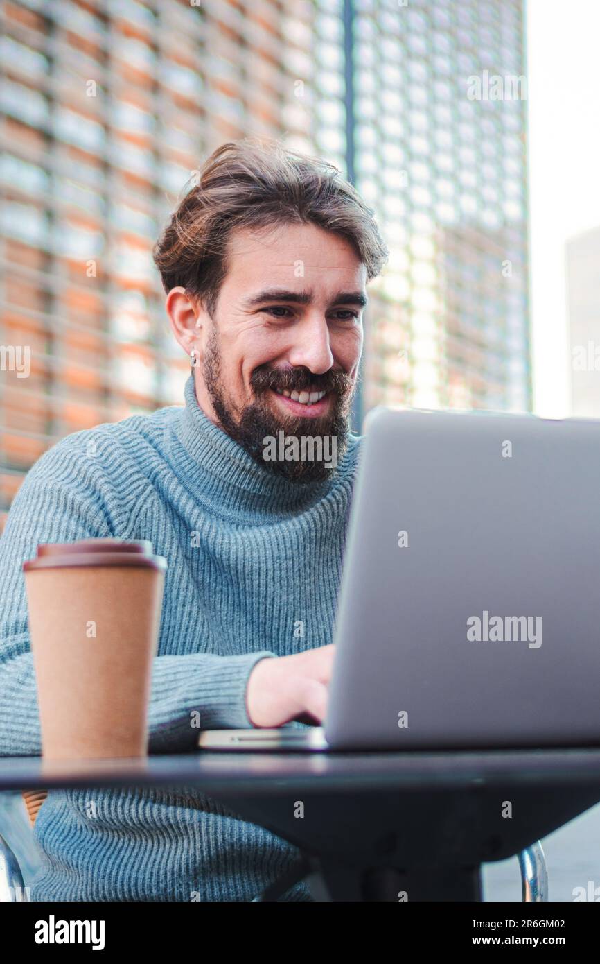 Vertical video employee work using hi-res stock photography and images ...