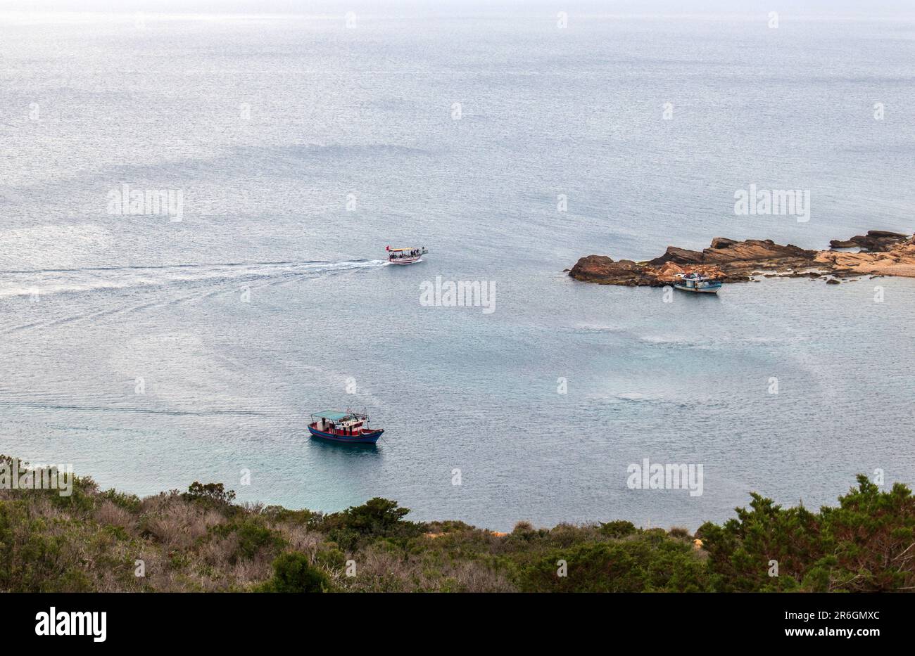 Ain Kanassira: A Scenic Cove Connecting Korbous' Mountainous Serenity ...