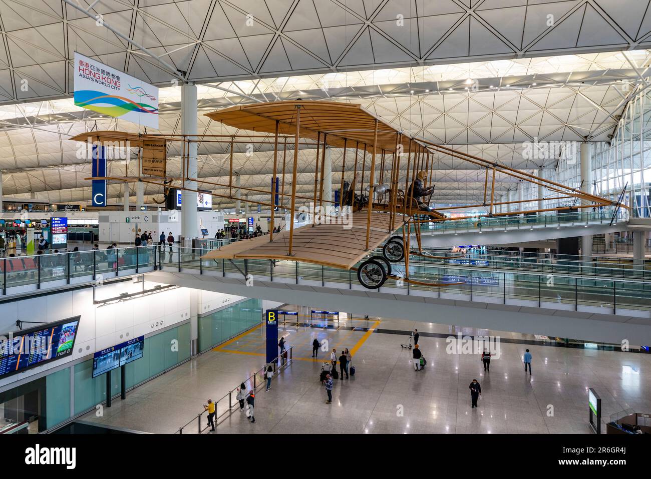 The Arrivals Hall, Hong Kong International Airport , Hong Kong, China Stock Photo - Alamy