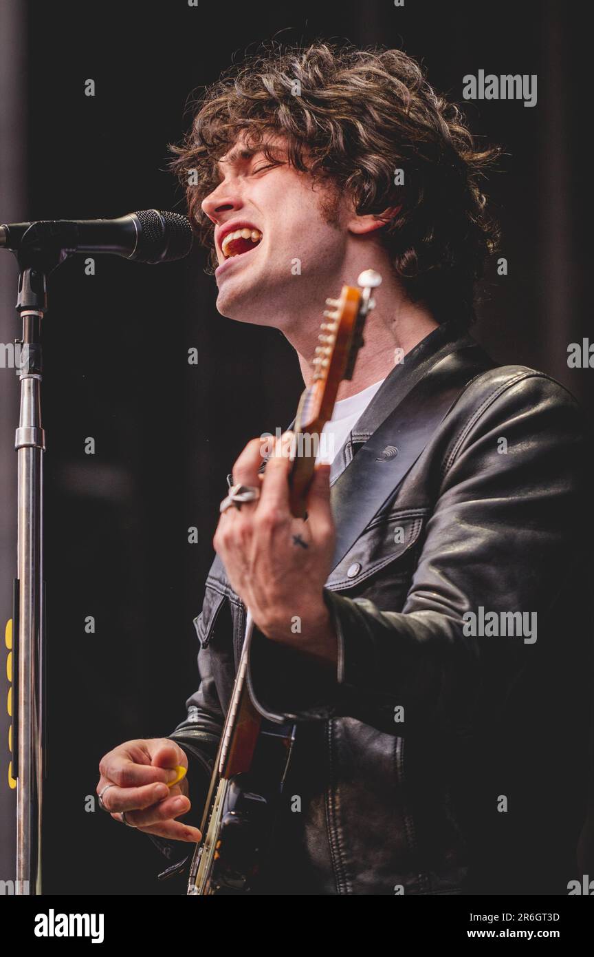 Inhaler band 2023 hi-res stock photography and images - Alamy