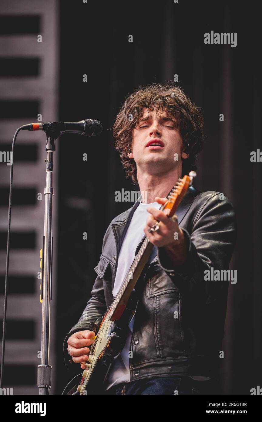 Inhaler band hi-res stock photography and images - Alamy