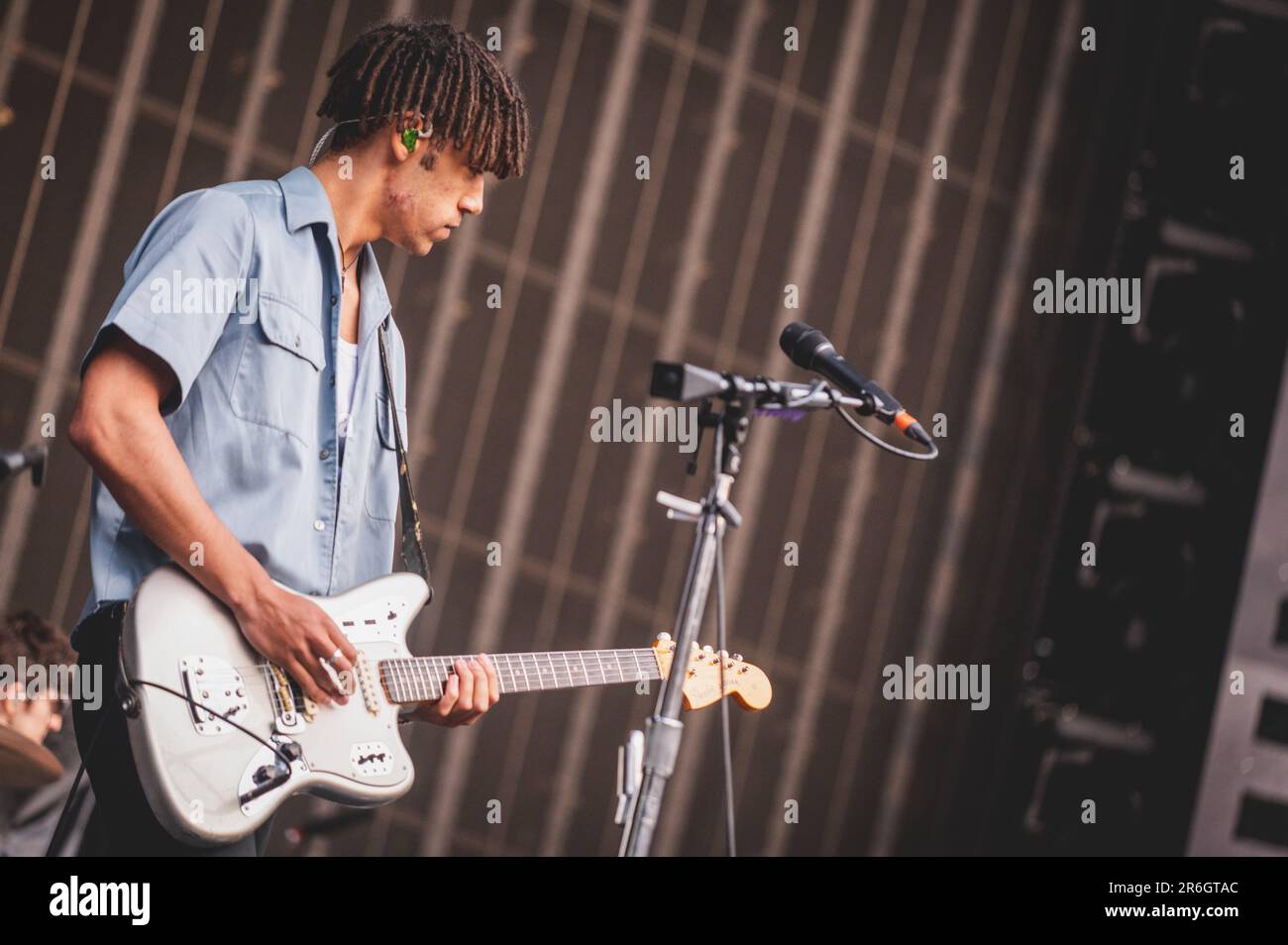 Irish indie upstarts Inhaler support Sam Fender in at St. James' Park ...