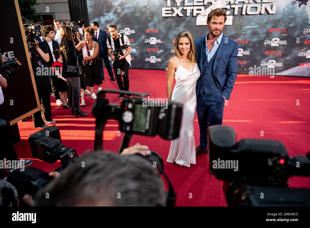 Berlin, Germany. 09th June, 2023. Chris Hemsworth, actor, and his wife ...