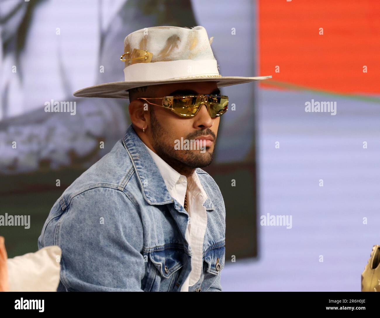 Samy hawk hi-res stock photography and images - Alamy