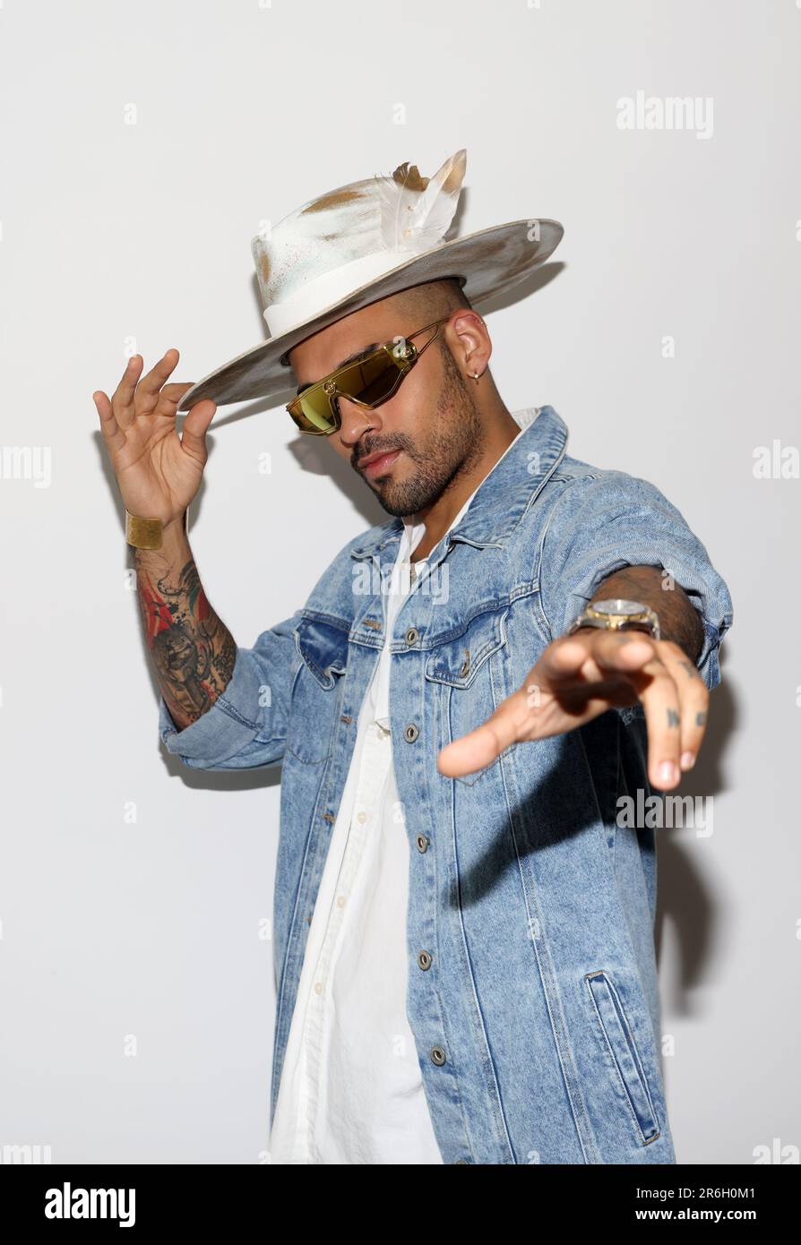 Samy hawk hi-res stock photography and images - Alamy