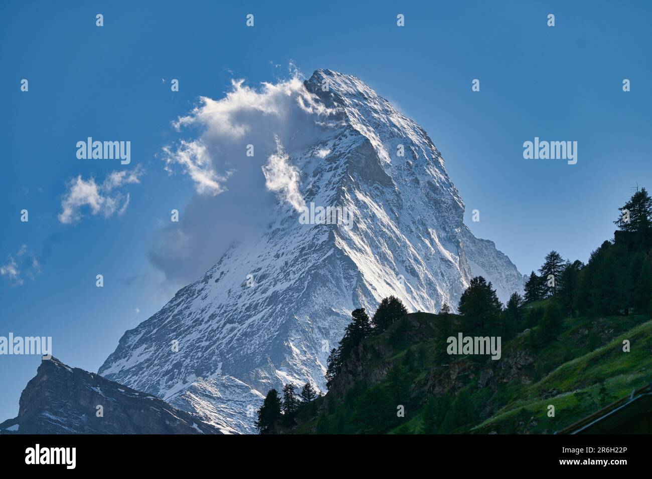 Schweizer alpen matterhorn hi-res stock photography and images - Alamy