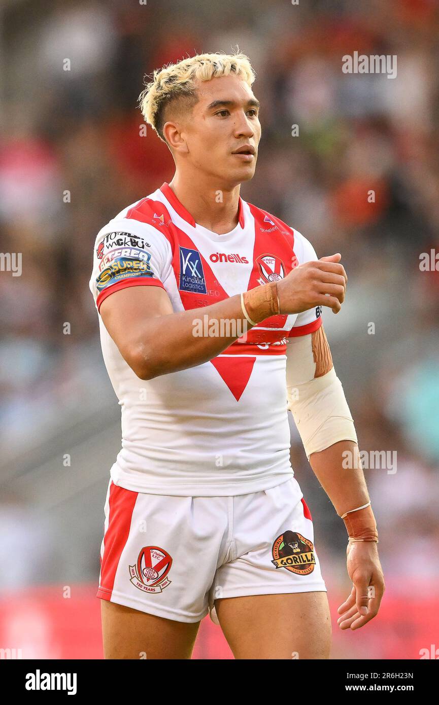 Tee Ritson #25 of St Helens during the Betfred Super League Round 15 ...