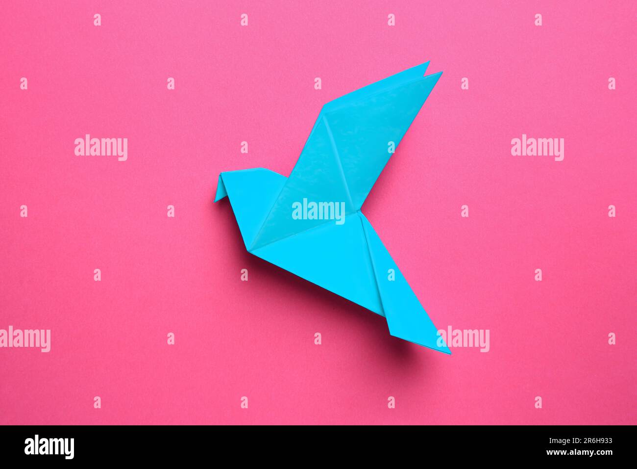 Blue origami bird hi-res stock photography and images - Alamy