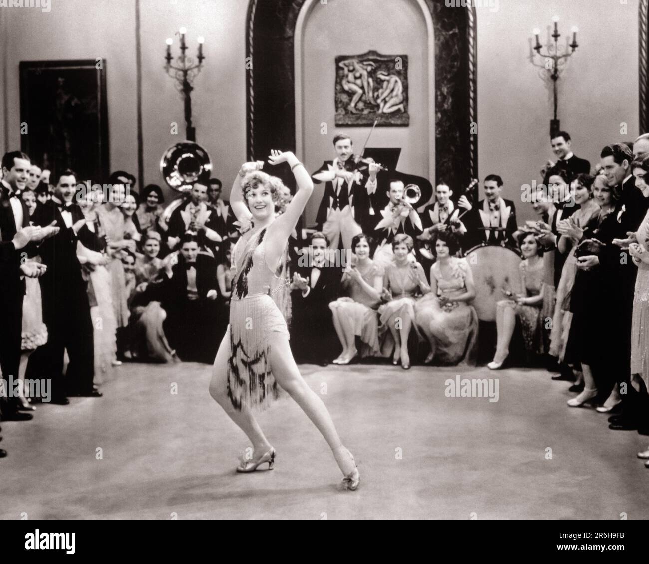 1920s crowd cinema hi-res stock photography and images - Alamy