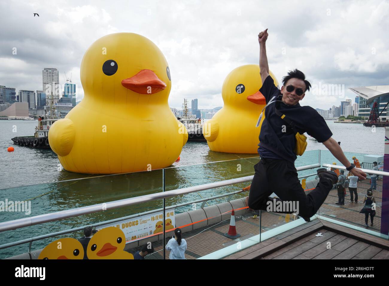 Hong Kong, Hong Kong. 09th June, 2023. A man jumps in front of two ...