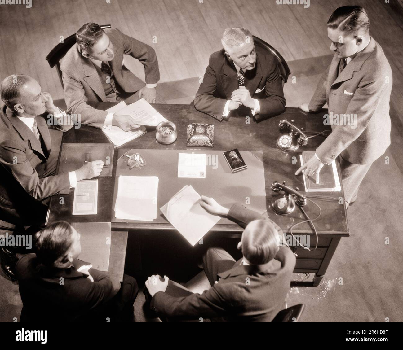 1930s office people black and white hi-res stock photography and images ...