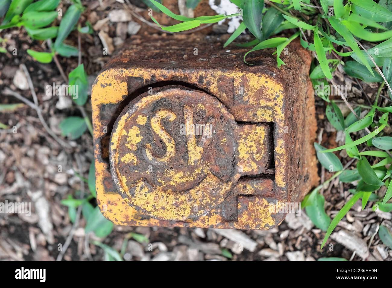 688 Rusty lid of sluice valve of the city's water supply, Glenmore Road ...