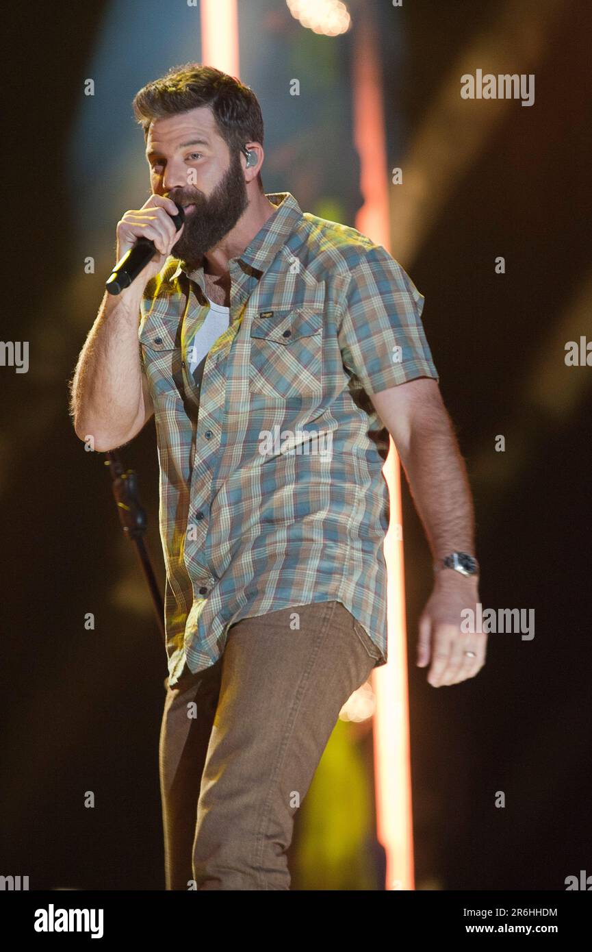 Jordan davis singer hi-res stock photography and images - Alamy