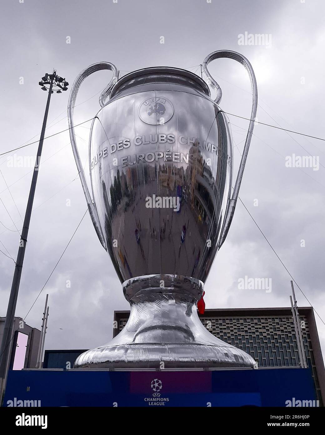 Championsleague trophy hi-res stock photography and images - Alamy