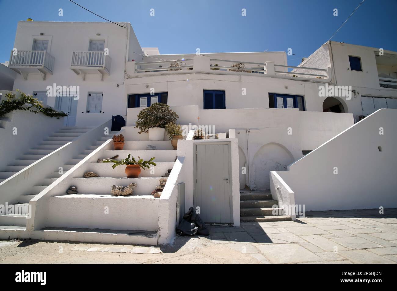Cycladic architecture hi-res stock photography and images - Alamy