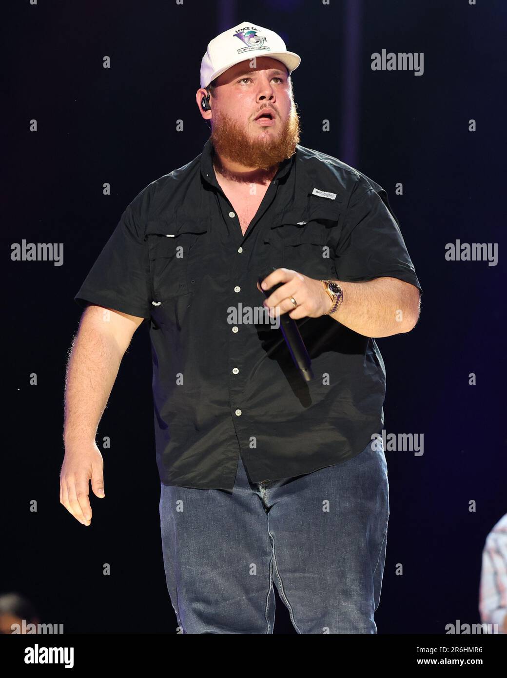 Luke combs 2023 cma fest hi-res stock photography and images - Alamy