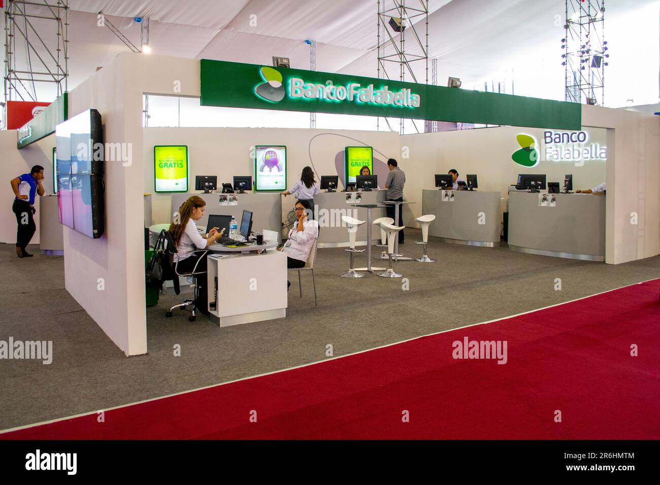 Finance event stands hi-res stock photography and images - Alamy