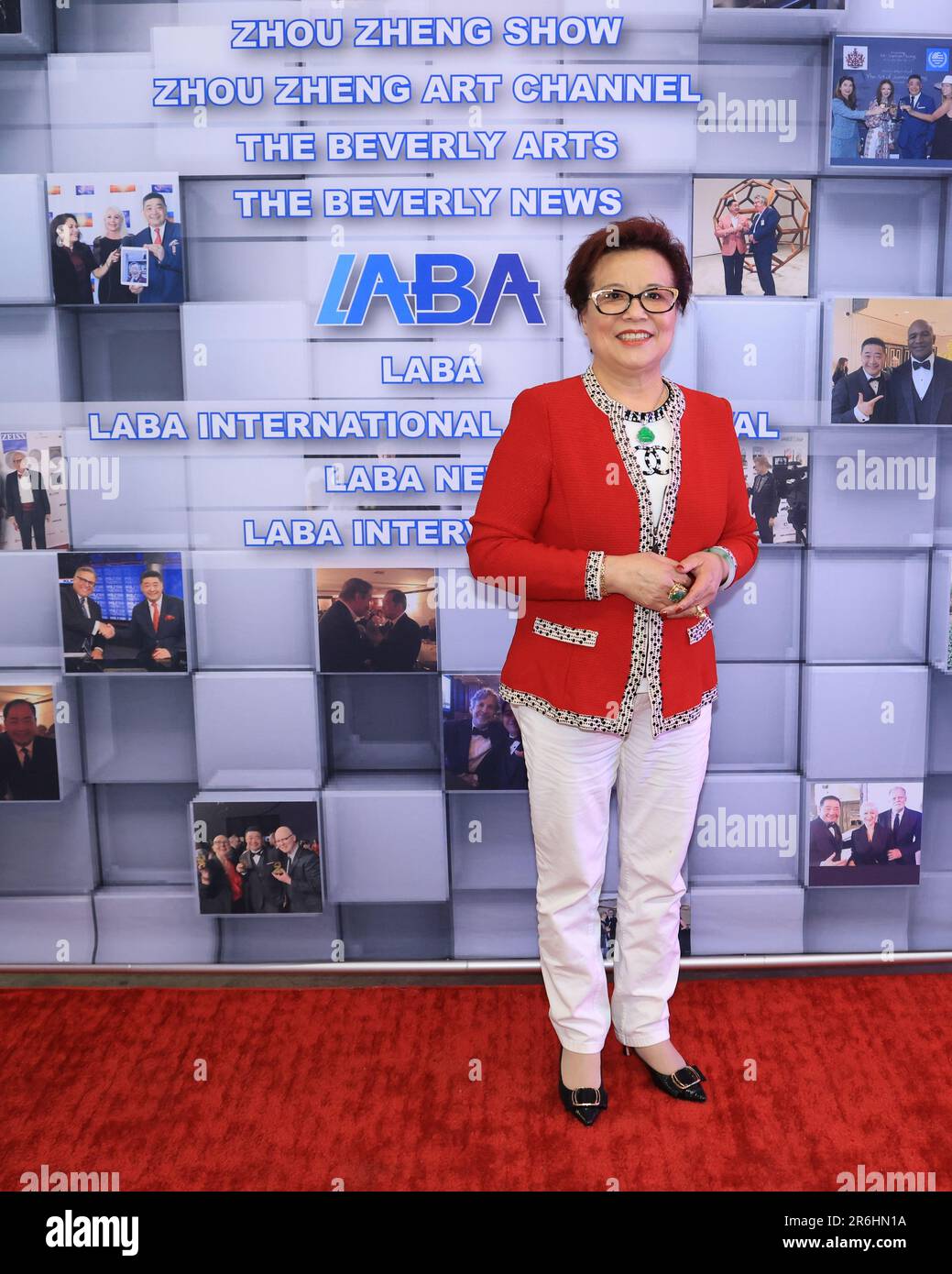 Panorama City, California, USA. 7th June, 2023. Neon Artist Lisa ...