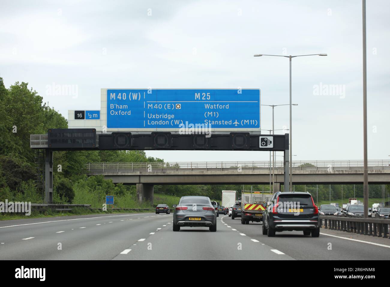 Airport expressway hi-res stock photography and images - Alamy