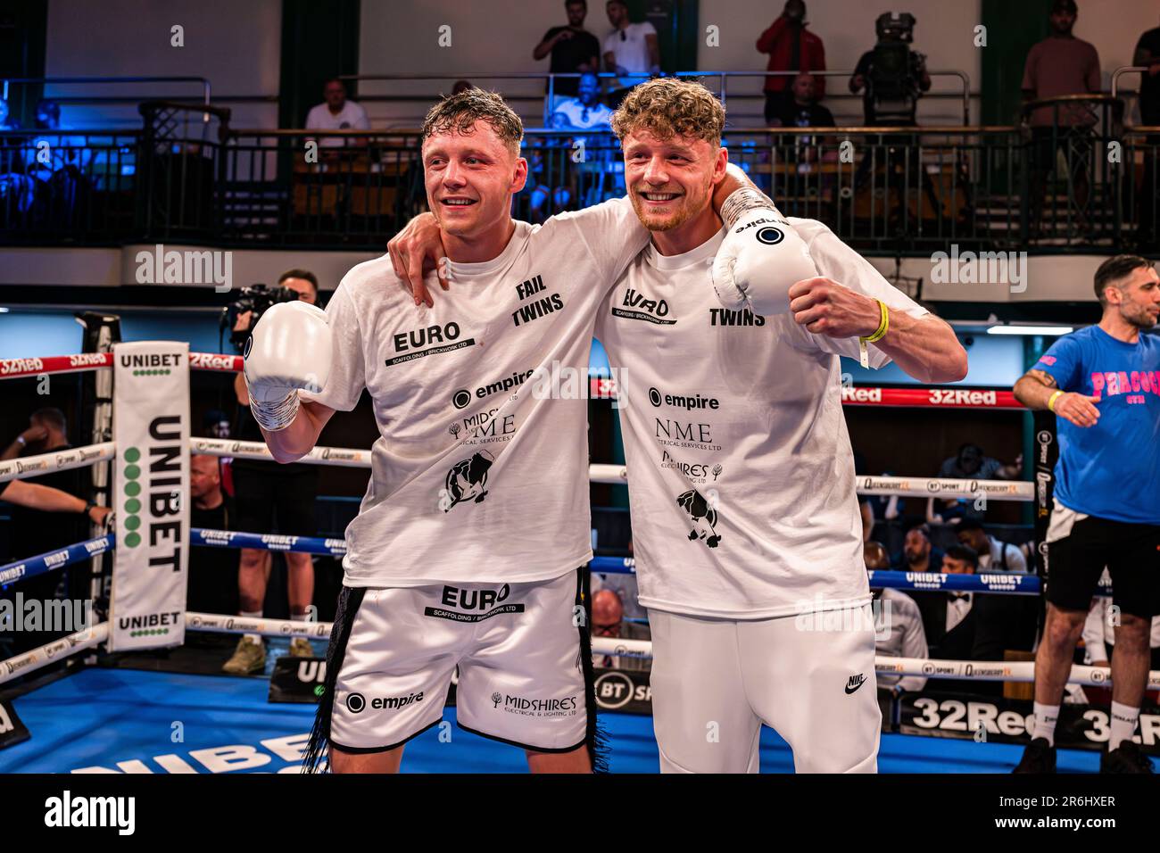 In a flyweight boxing contest at york hall hi-res stock photography and ...
