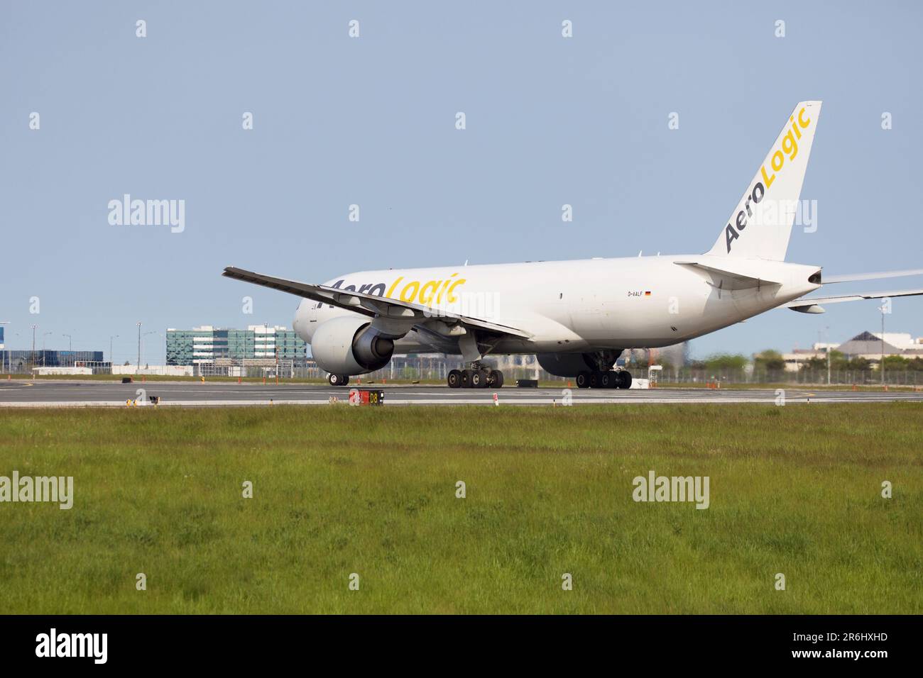 AeroLogic Boeing 777F, D-AALF, Taxiing for Takeoff at Pearson Airport ...
