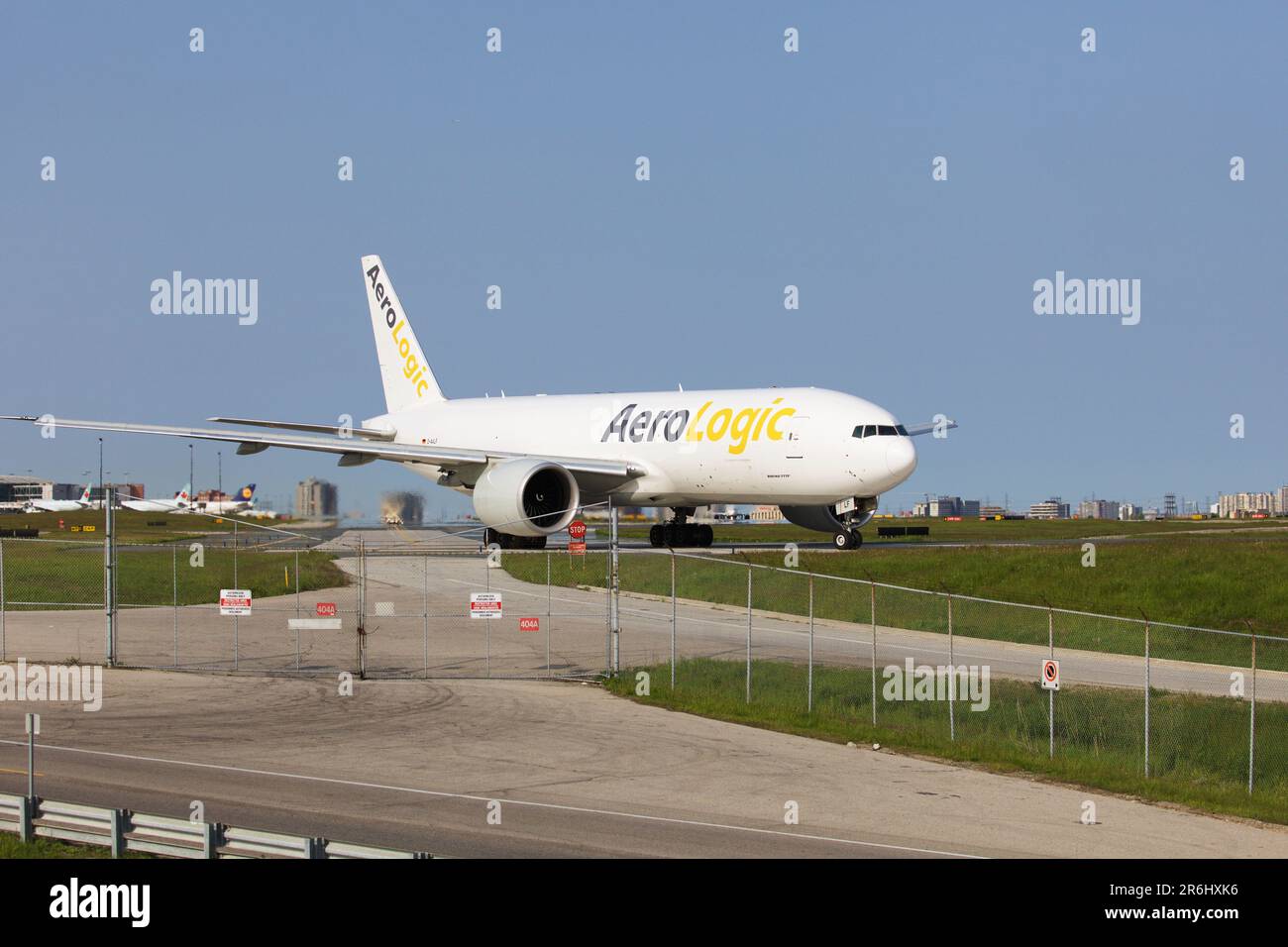 AeroLogic Boeing 777F, D-AALF, Taxiing for Takeoff at Pearson Airport ...