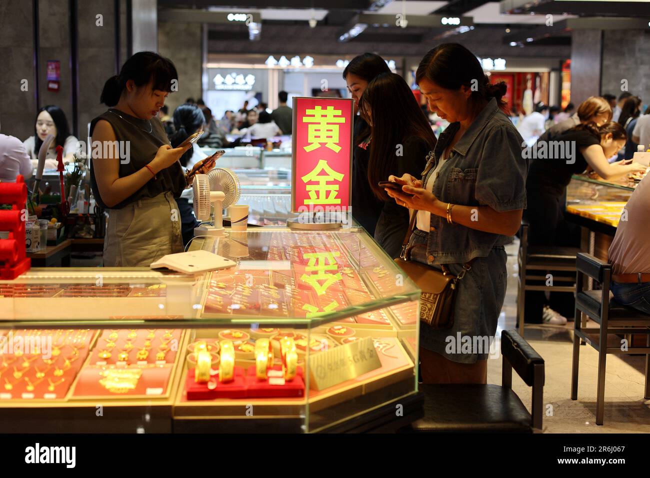 Guangd hi-res stock photography and images - Alamy