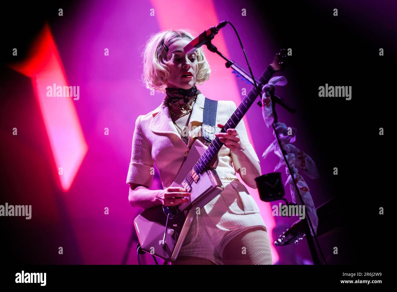 St vincent singer hi-res stock photography and images - Alamy