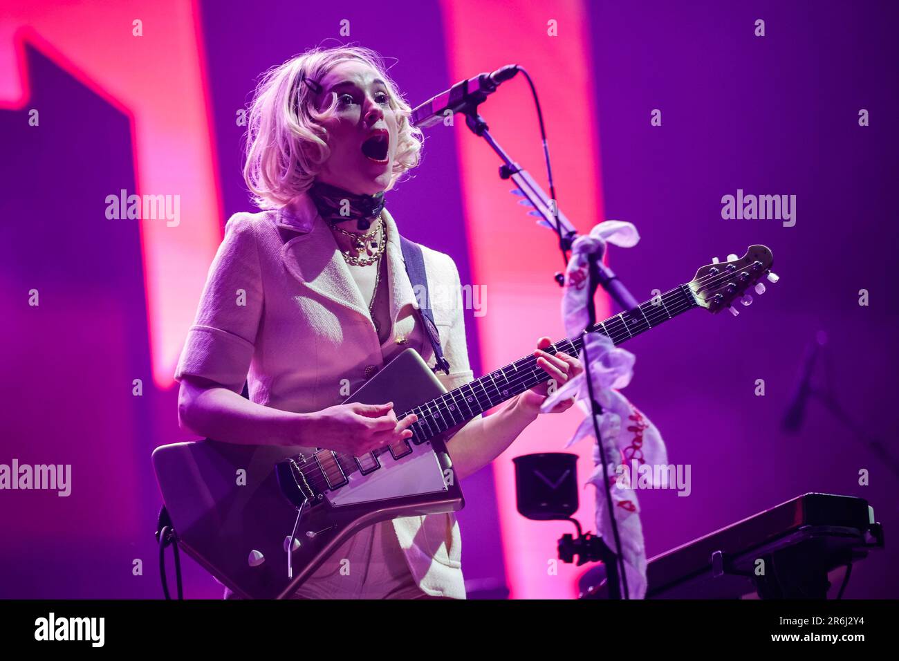 St vincent singer 2023 hi-res stock photography and images - Alamy