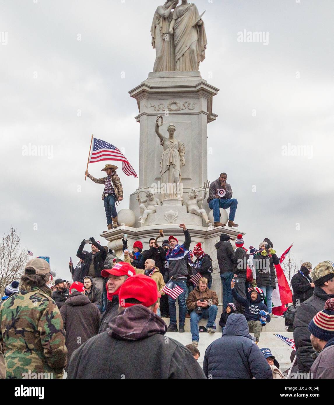 January 6 capitol flags hi-res stock photography and images - Alamy