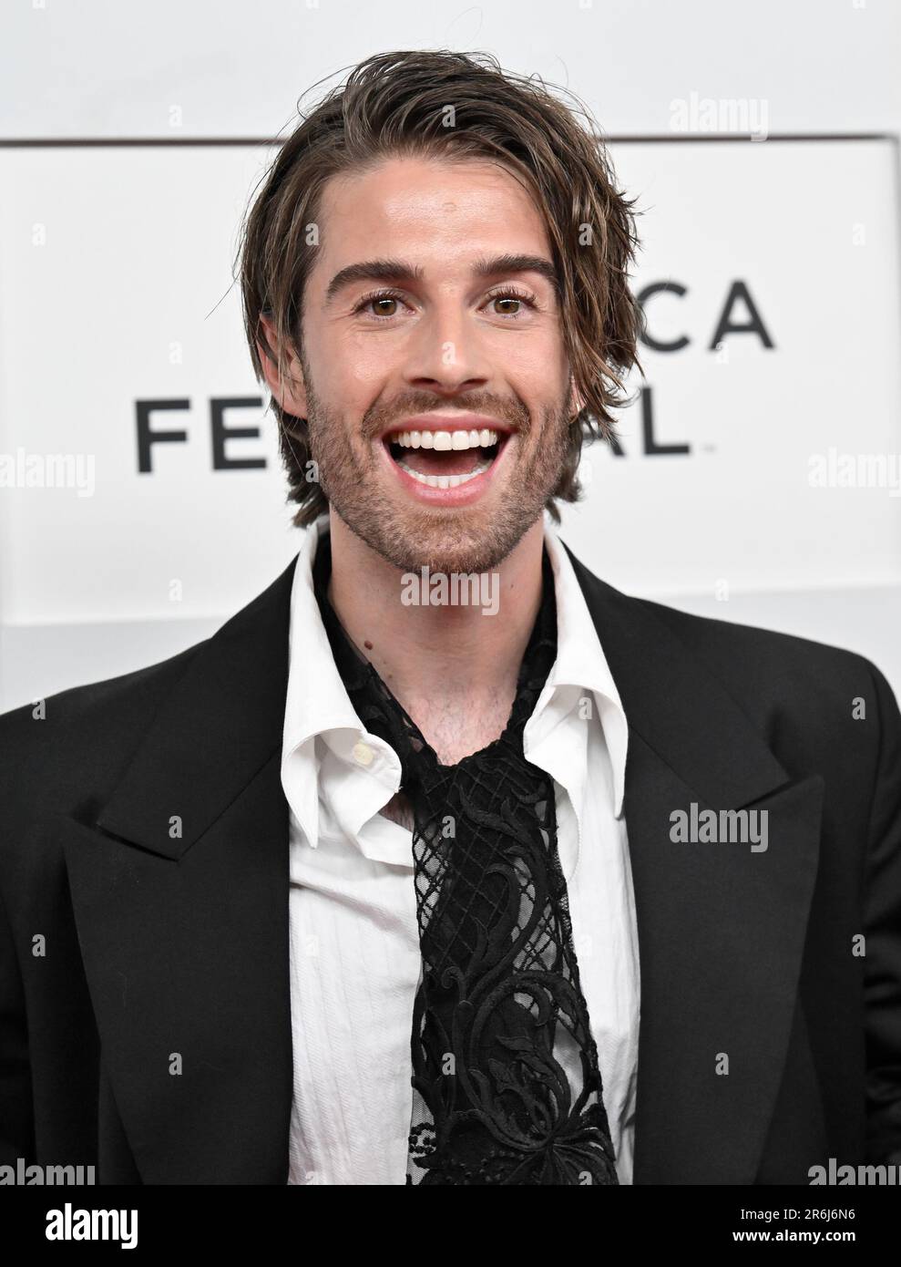 Joey Phillips attends the premiere of "Outlander" season 7 during the ...