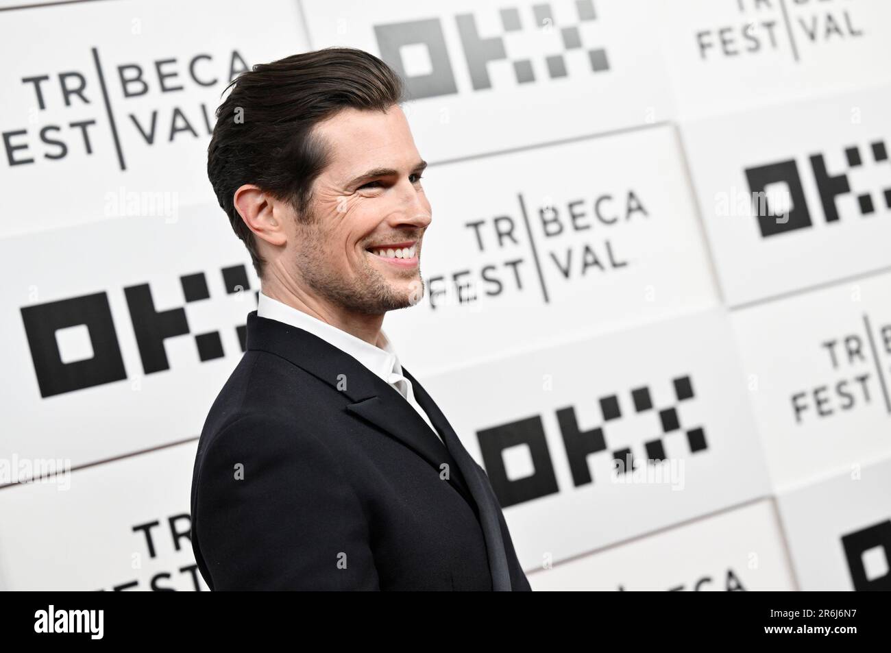 David Berry attends the premiere of "Outlander" season 7 during the ...
