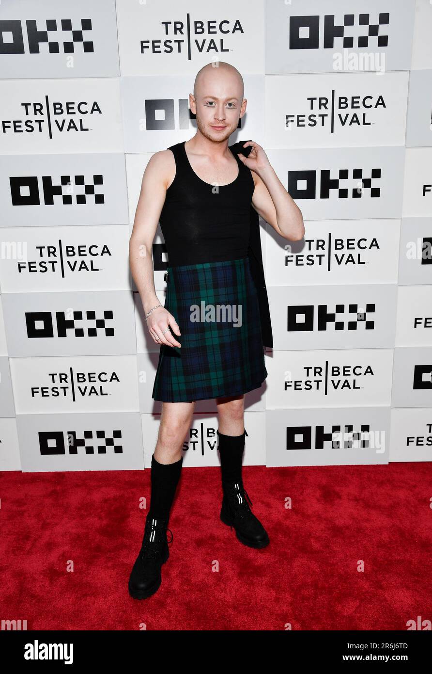 John Bell attends the premiere of "Outlander" season 7 during the ...