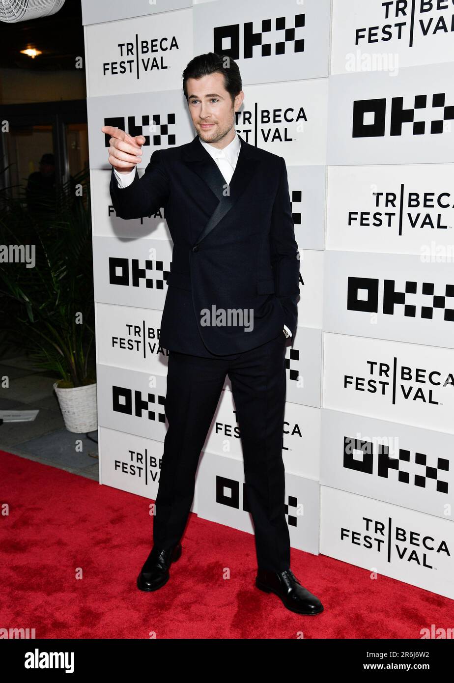 David Berry attends the premiere of "Outlander" season 7 during the ...