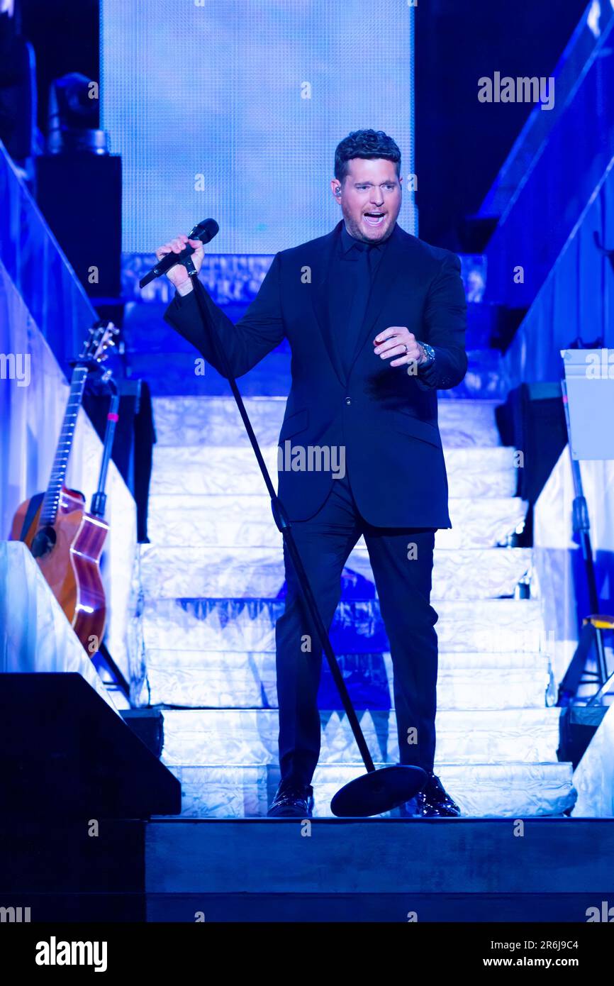 Michael buble music photos hi-res stock photography and images - Alamy