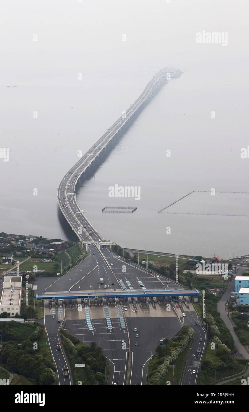 An aerial photo shows Tokyo Bay Aqua-Line (Trans-Tokyo Bay Expressway ...