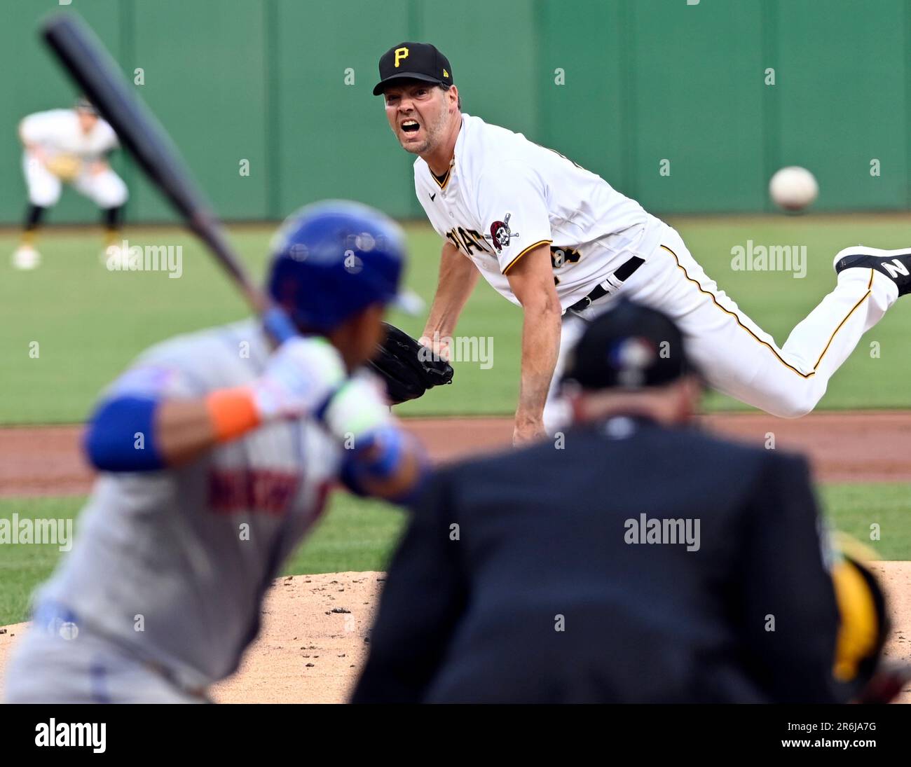 Rich hill pittsburgh pirates hi-res stock photography and images - Alamy