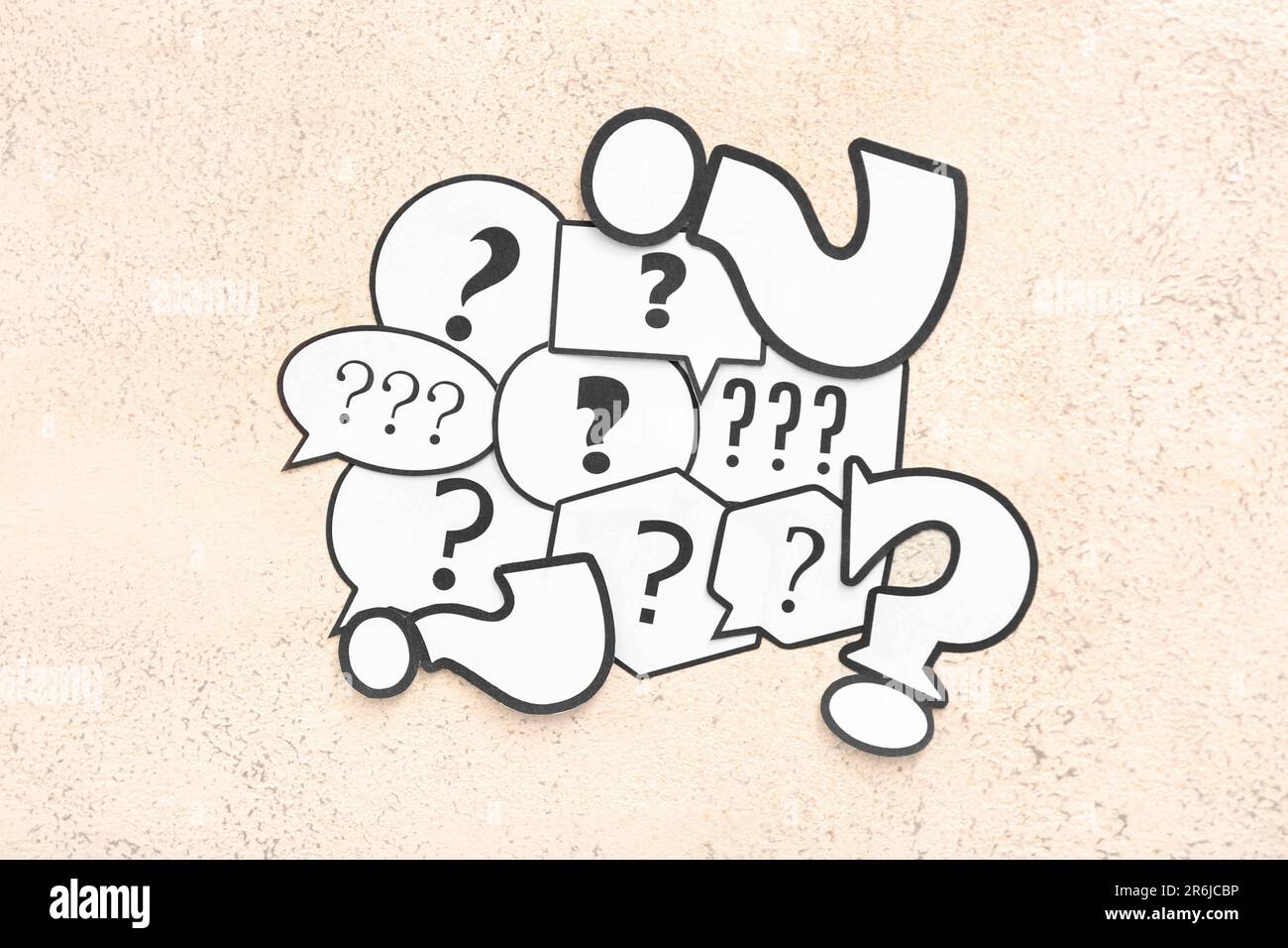 Speech bubbles with question marks on grunge background Stock Photo - Alamy