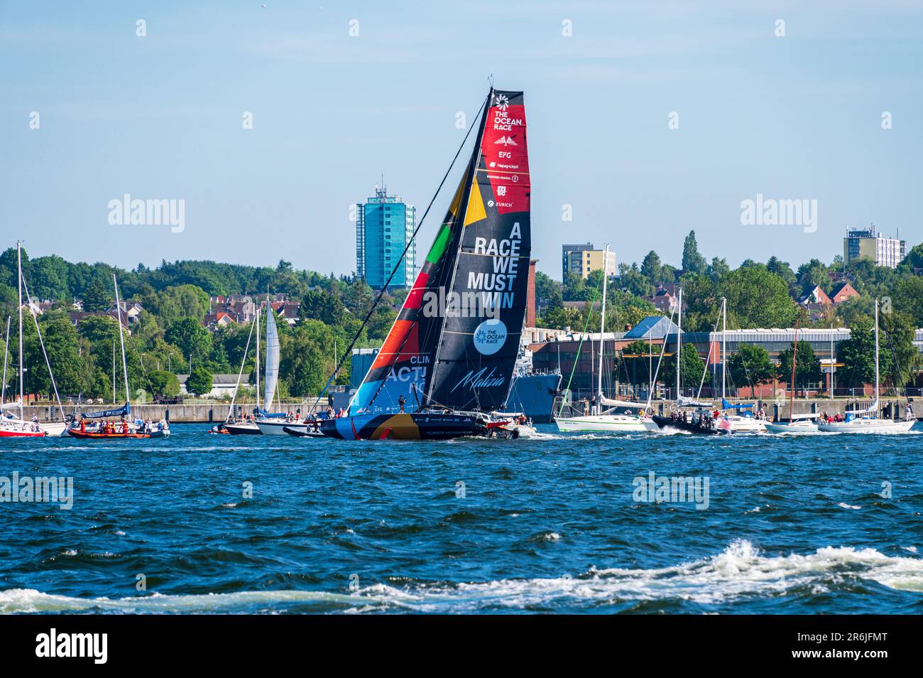 Kiel, Deutschland, 09. Juni 2023, The Ocean Race, Fly-By in Kiel. Fünf ...