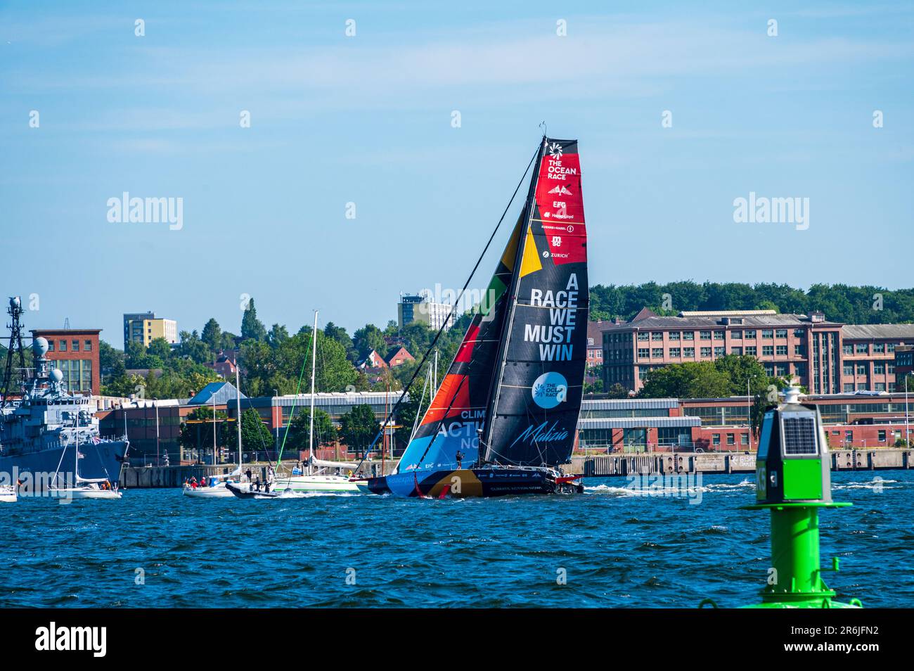 Kiel, Deutschland, 09. Juni 2023, The Ocean Race, Fly-By in Kiel. Fünf ...
