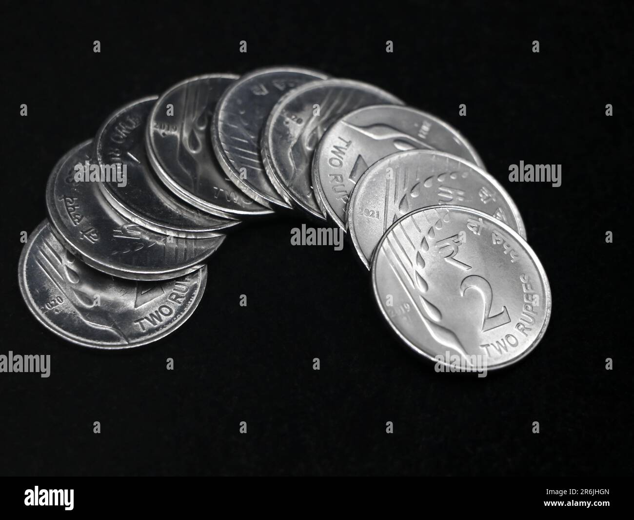 Indian two rupee coin hi-res stock photography and images - Alamy