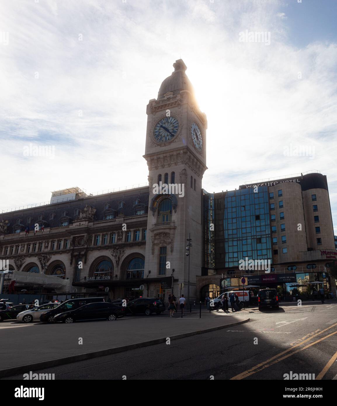 Lyon clock hi-res stock photography and images - Alamy