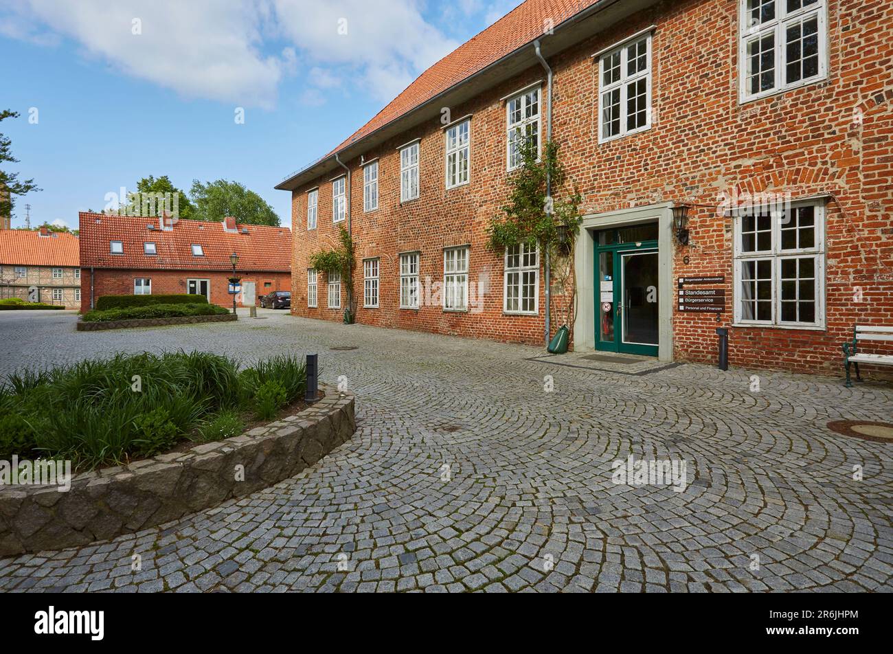 Die Schifffahrtsstadt Lauenburg an der Elbe, Schleswig-Holstein ...