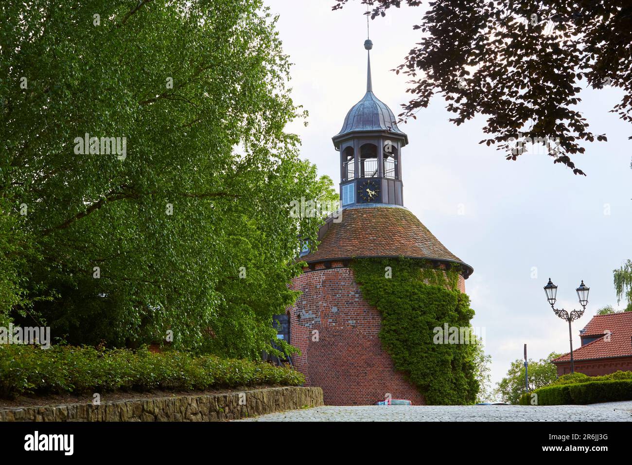 Die Schifffahrtsstadt Lauenburg an der Elbe, Schleswig-Holstein ...