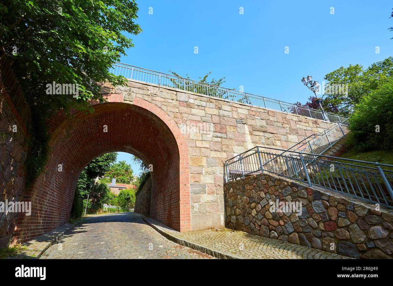 Die Schifffahrtsstadt Lauenburg an der Elbe, Schleswig-Holstein ...