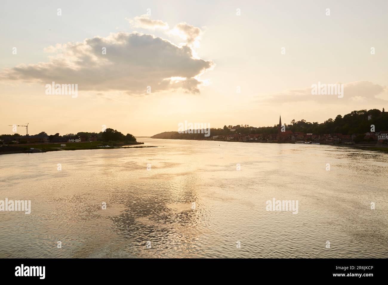Die Schifffahrtsstadt Lauenburg an der Elbe, Schleswig-Holstein ...
